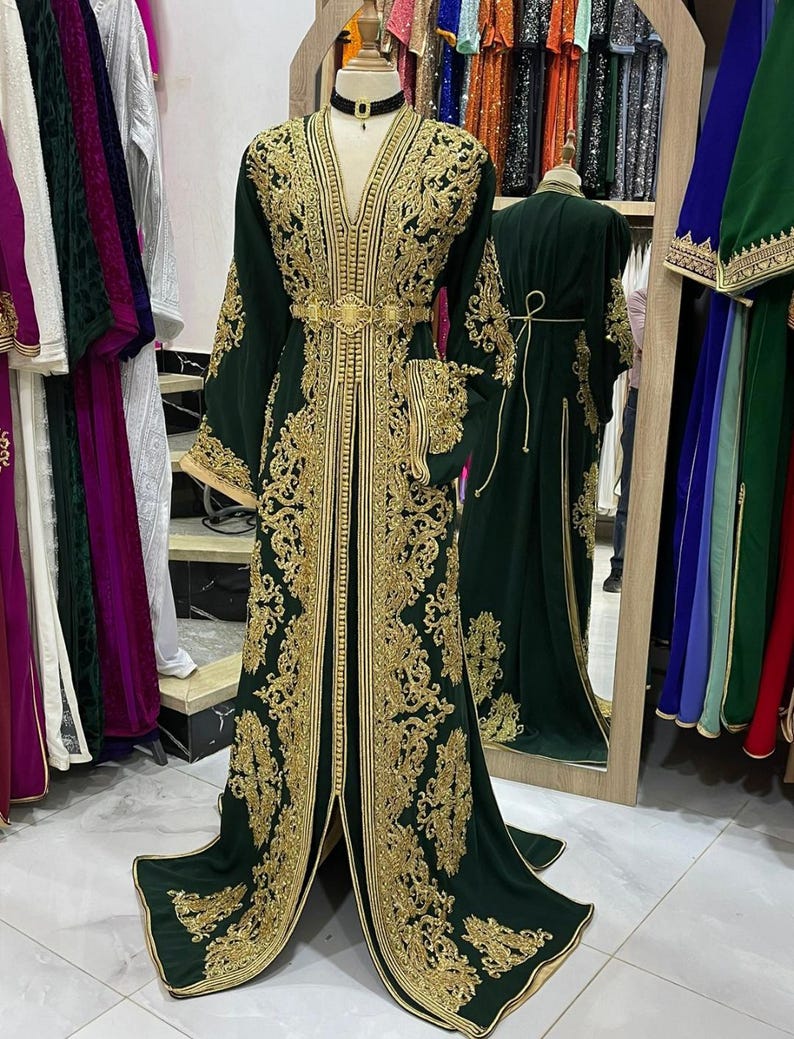 Week Caftan 2025 - Luxurious Moroccan Caftan Two-piece Kaftan With ...