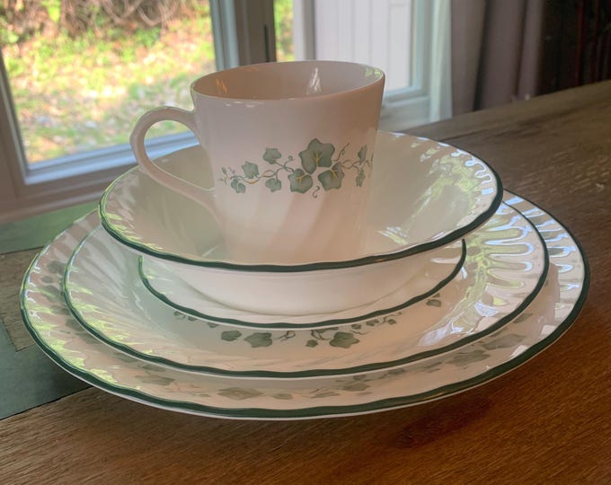 Corelle Callaway 5-piece Dinnerware Set Green Ivy Plates Bowls & Mug ...