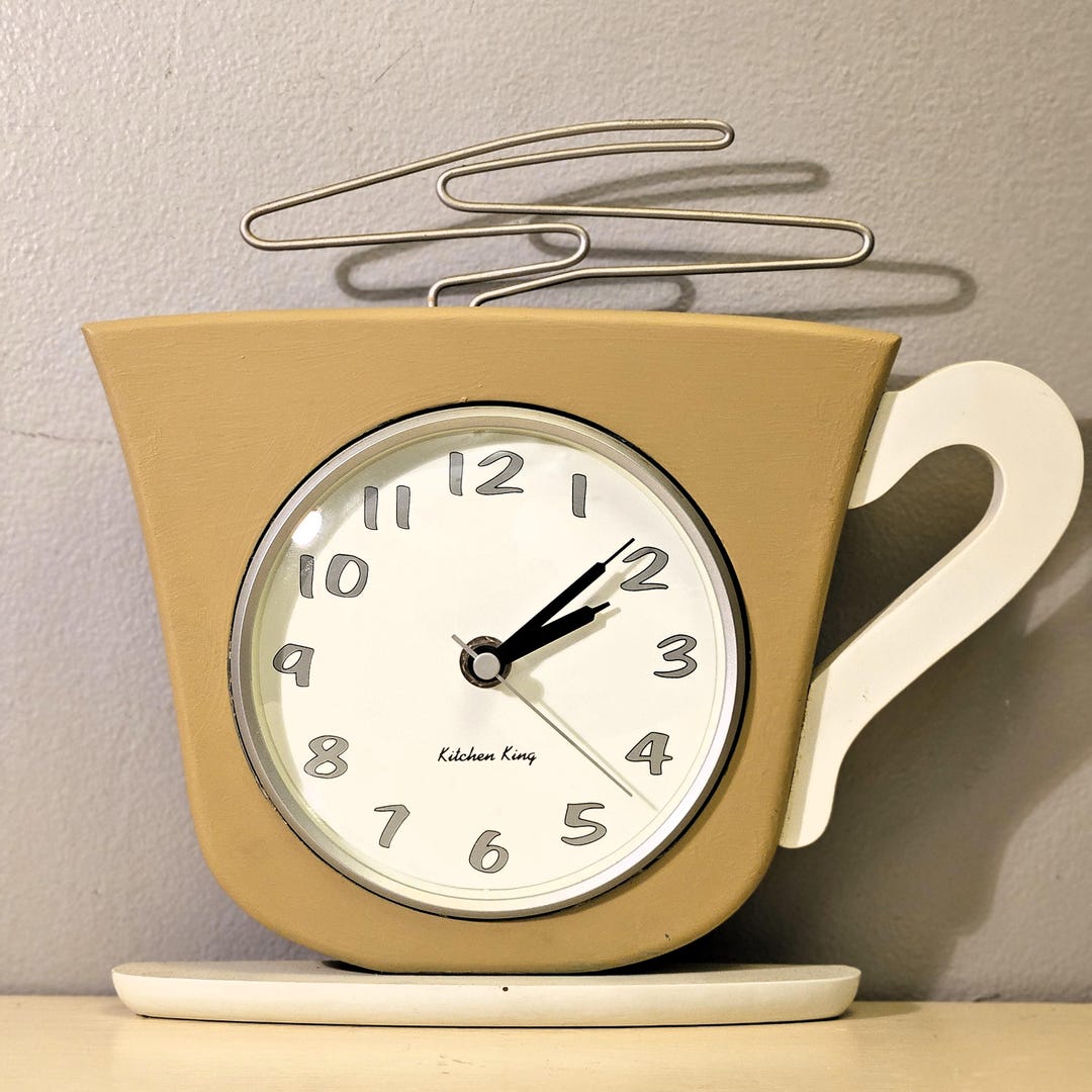 Retro Diner Coffee Cup Wall Clock - Vintage Battery-operated Quartz ...