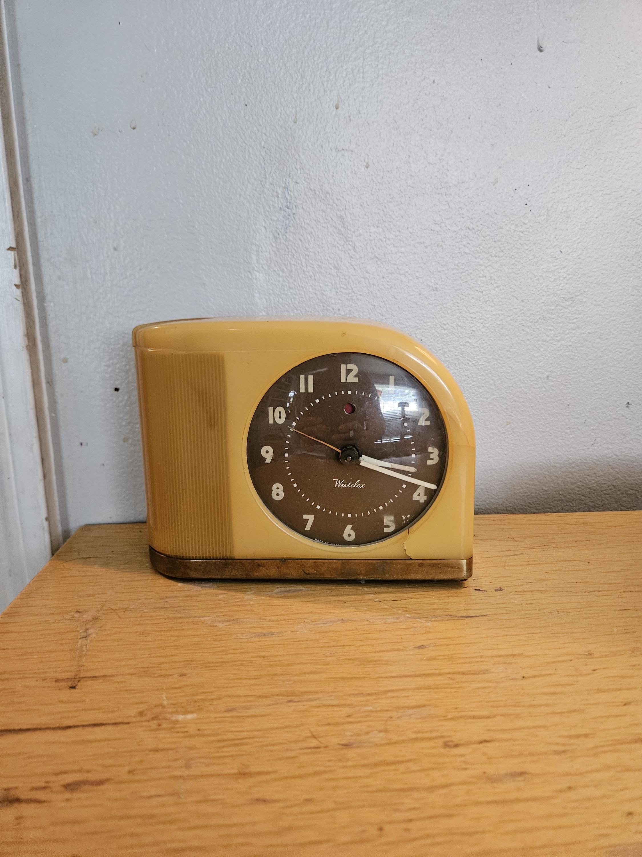 Westclox Moonbeam Art Deco Yellow Bakelite, Alarm Clock, Works, 1950's ...