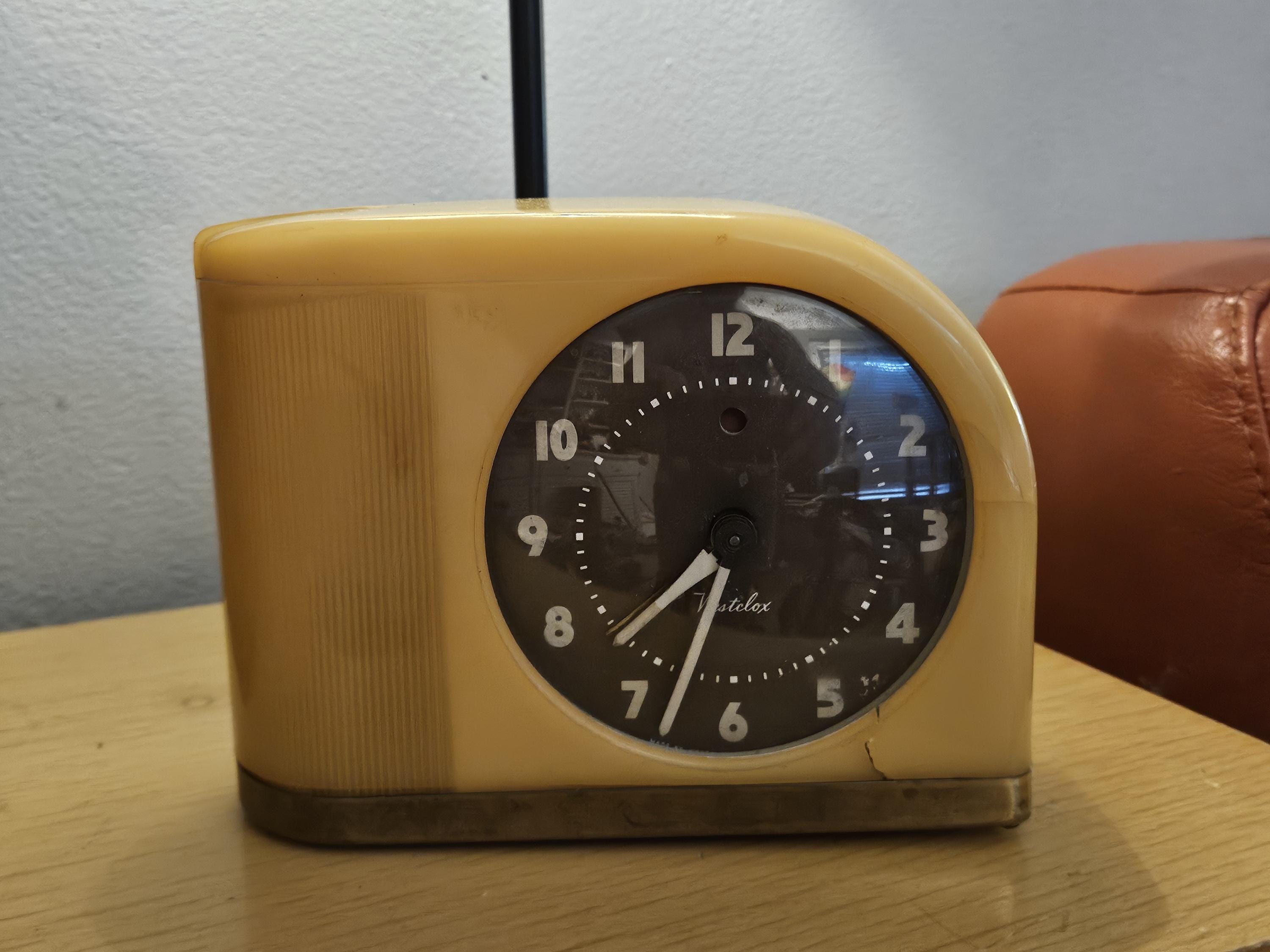 Westclox Moonbeam Art Deco Yellow Bakelite, Alarm Clock, Works, 1950's ...