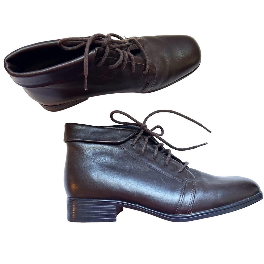 Vintage St. John’s Bay Brown Leather Boots // Size 7 Boho Lace up ...