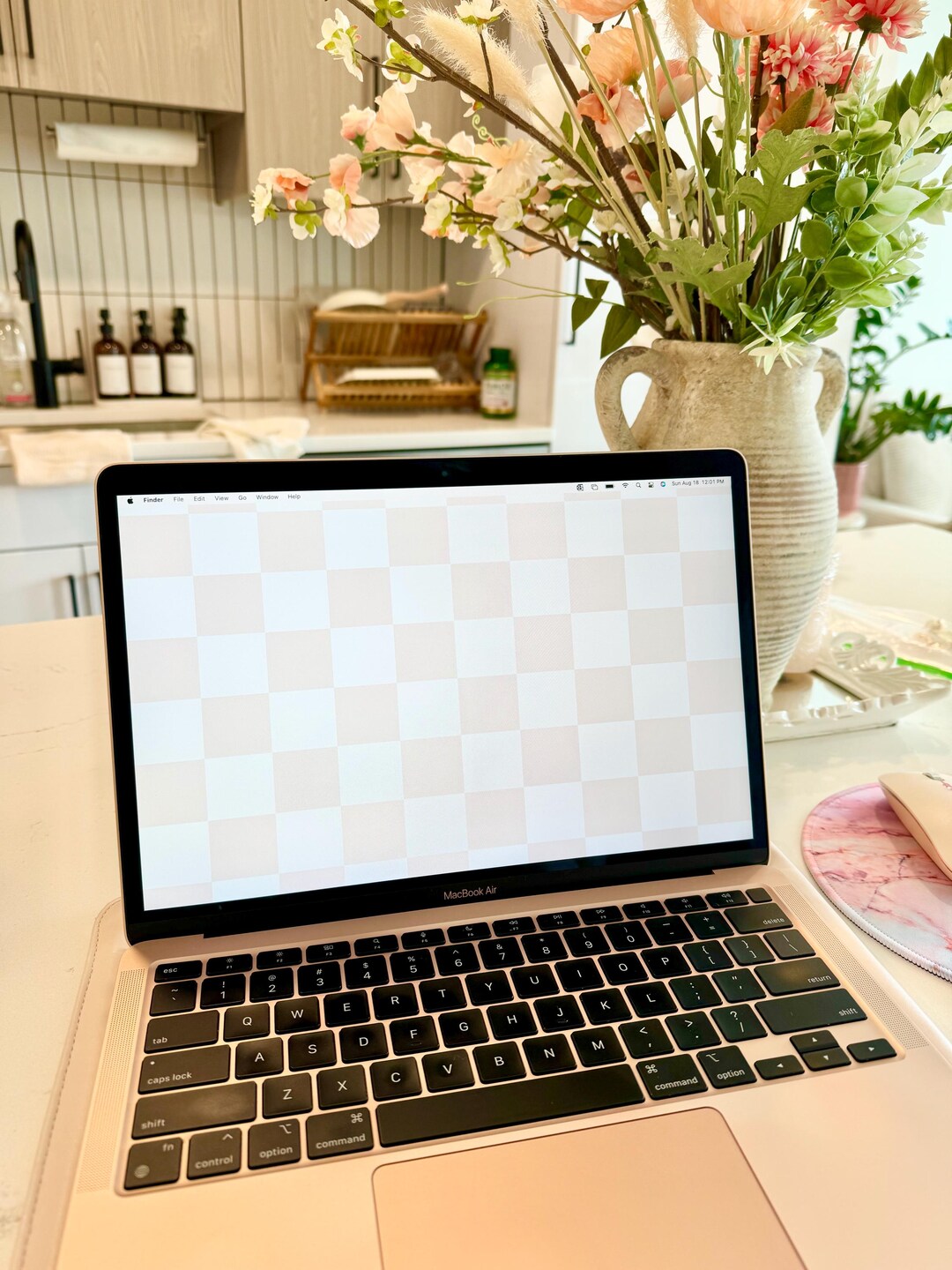Trendy Checkered Desktop Wallpaper Neutral Beige With Calendar - Etsy