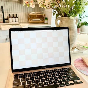 Trendy Checkered Desktop Wallpaper Neutral Beige With Calendar - Etsy