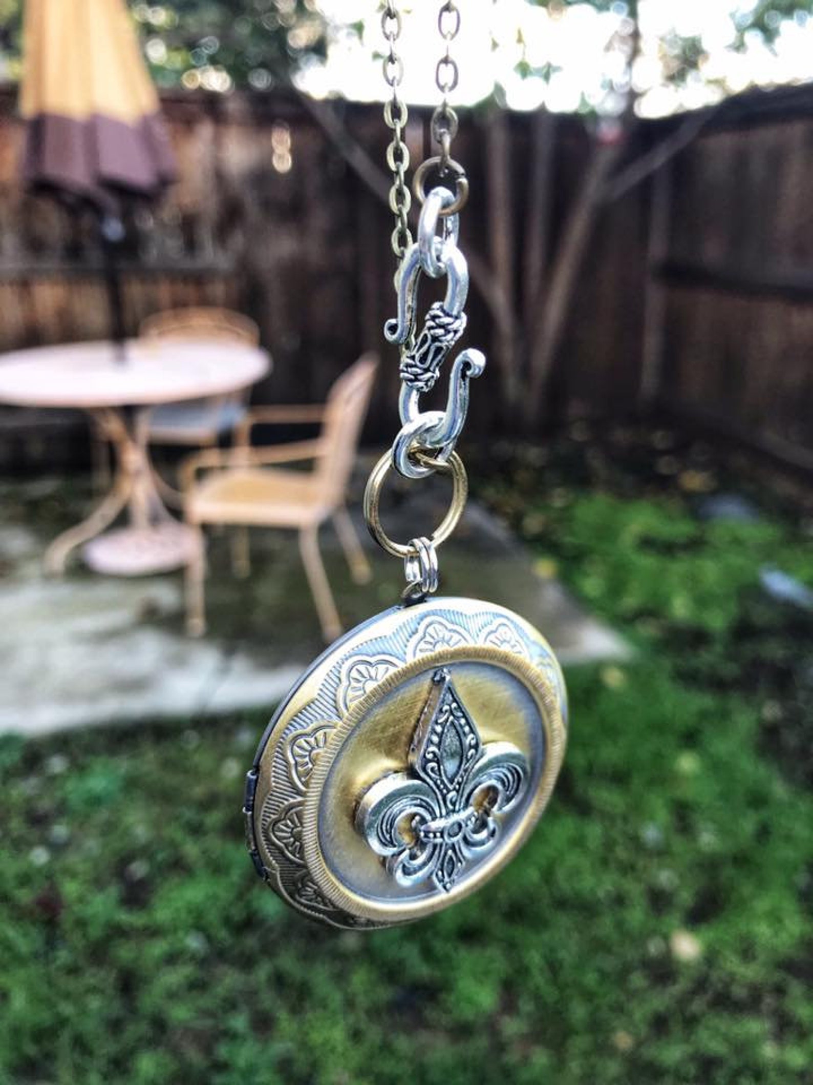Sparkle Vampire Fan Locket With Fleur De Lis Gift for Women - Etsy