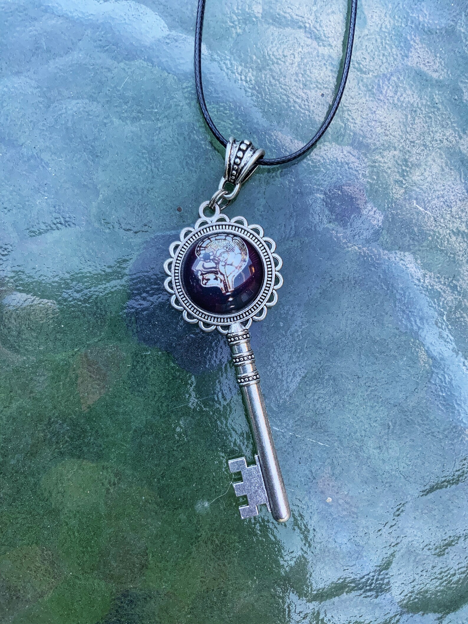 Head Key Necklace Pendant Silver Color Round Locke and Key Gift for Men ...
