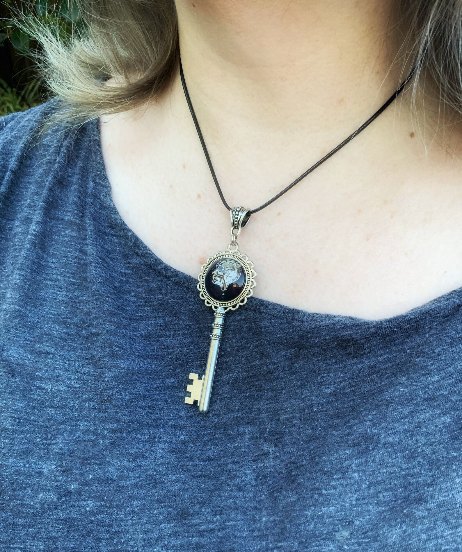 Head Key Necklace Pendant Silver Color Round Locke and Key Gift for Men ...