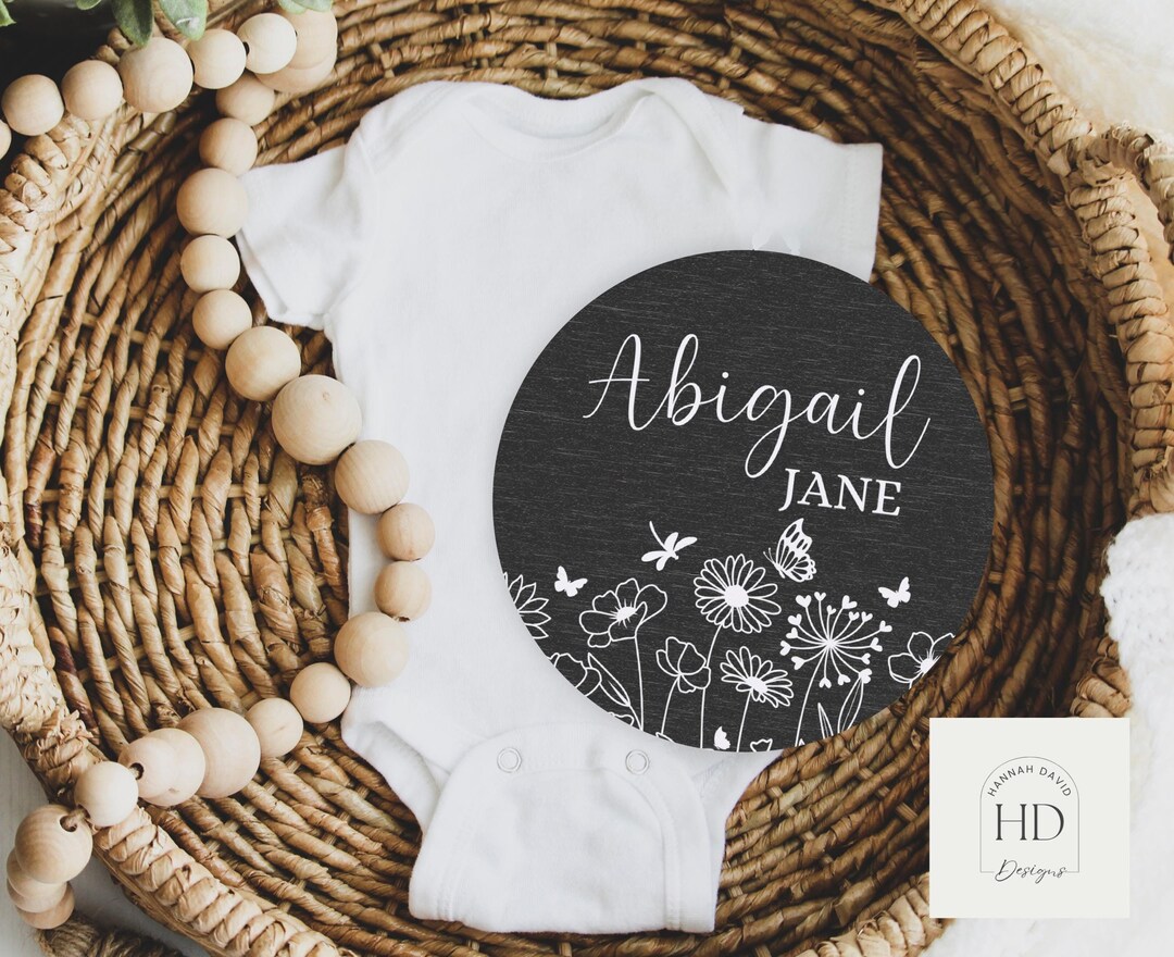 Baby Name Announcement Sign, Custom Round Wooden Name Plaque, Newborn ...