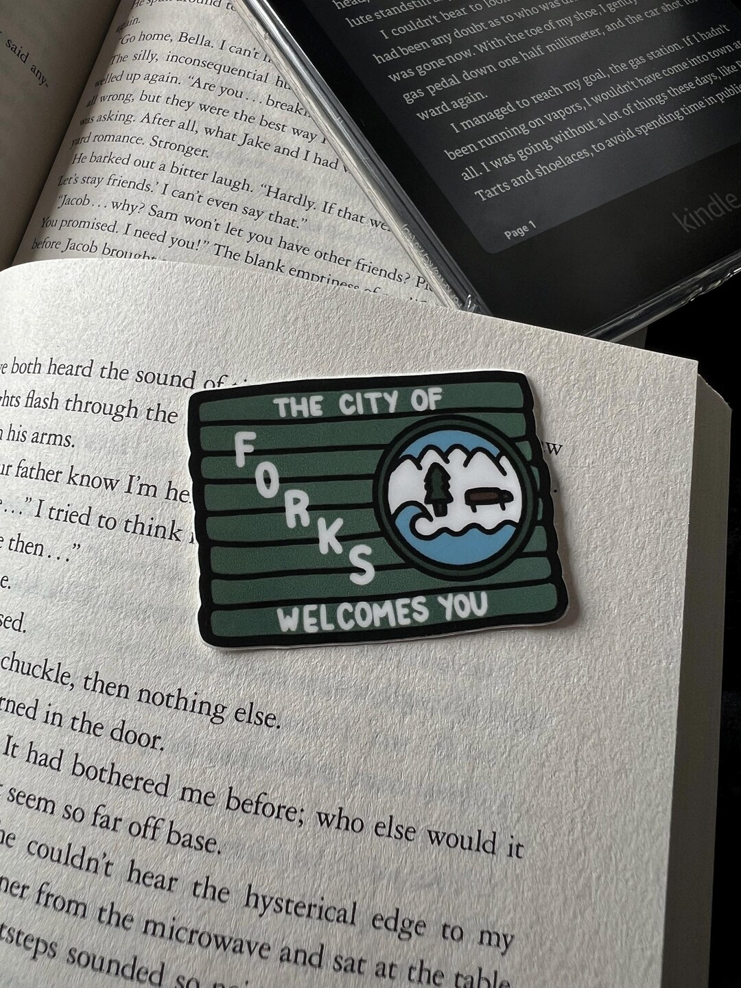 Forks Sign Sticker, Hoa Hoa Hoa Sticker, Kindle Sticker, Bookish ...