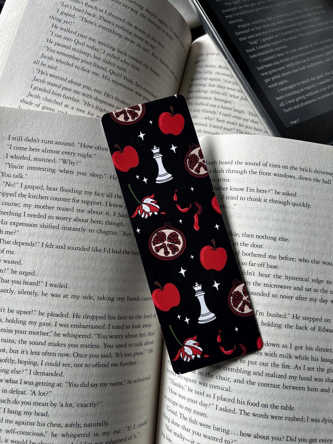 The Pomegranate and the Queen Bookmark, Hoa Hoa Hoa Bookmark, Hoa Hoa ...