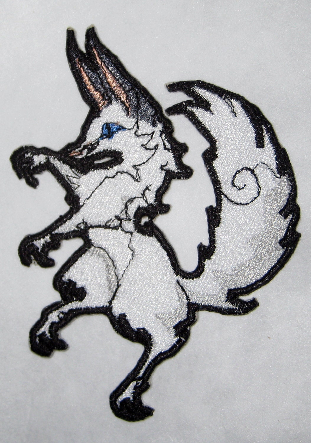 Pair of Epic Medieval Renascence White Arctic Fox Crest Heraldic ...