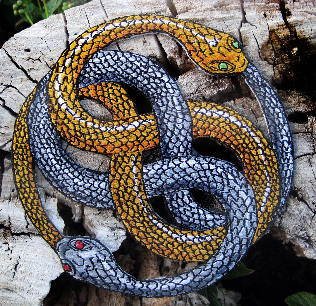 Huge Neverending Story Auryn Snake Knot Iron on Patch - Etsy