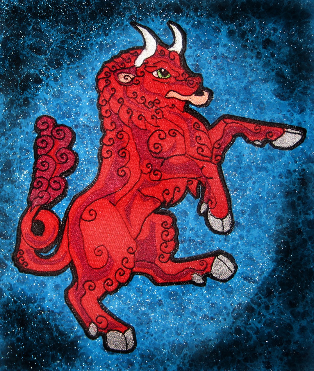 Giant Rampant Bull Heraldic Heraldry Iron on Patch Many Color Choices ...