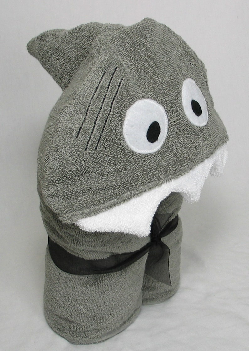 Shark Hooded Bath Towel - Fun at the Beach or Pool - Great Birthday or ...