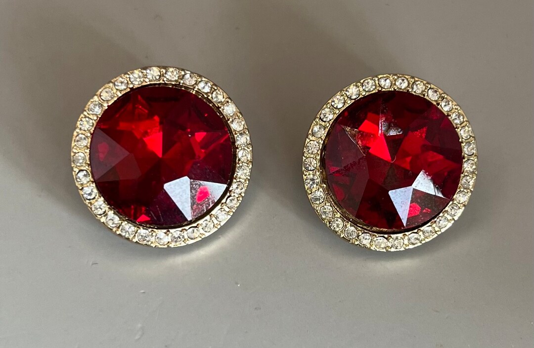 CLIPS Red, Clear Rhibestone Button Clips, Gond Tone, Vintage M6 - Etsy