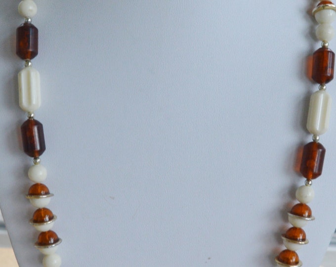 Pretty Vintage Faux Tortoise Shell, Cream Plastic Beaded Necklace ...