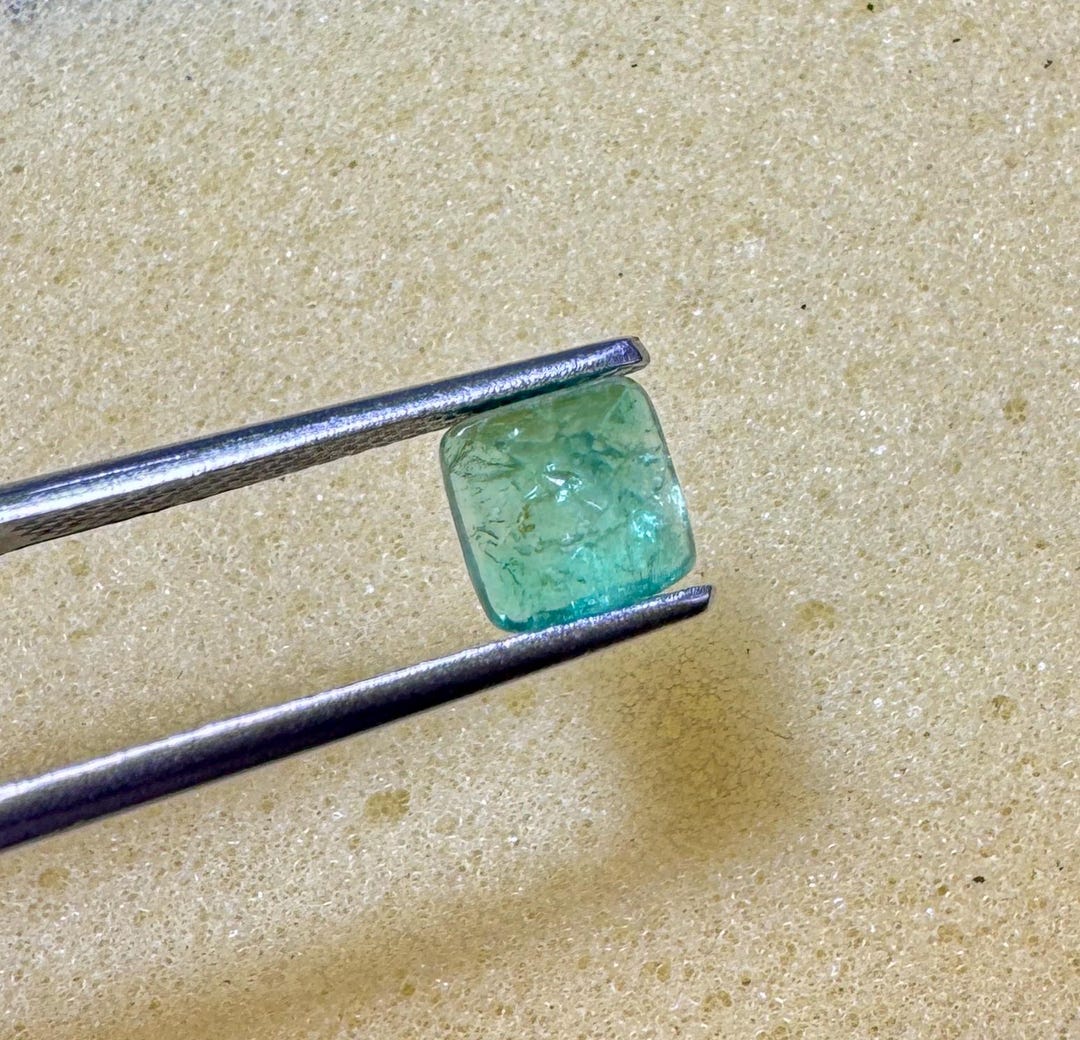 Natural Zambian Emerald Sugarloaf 1 Pieces Green Cabochon Gemstones 1. ...