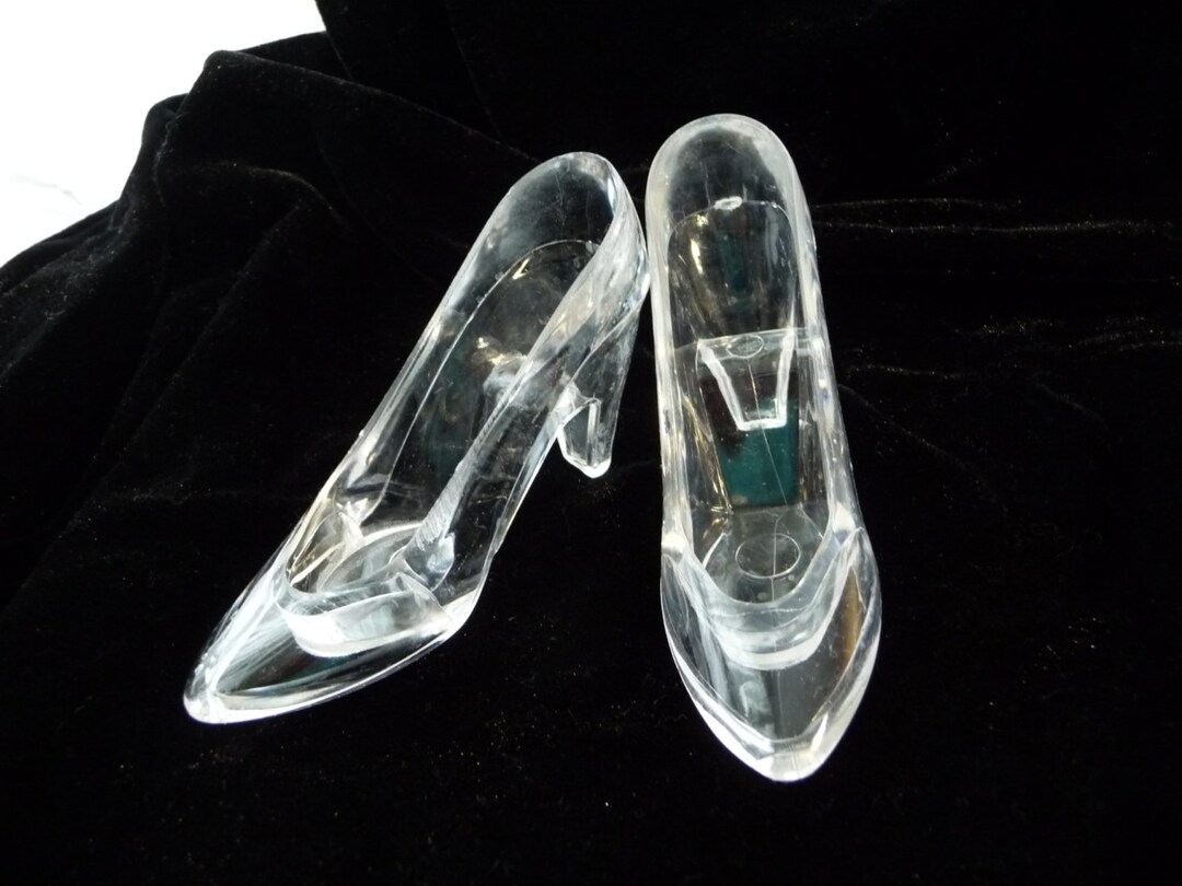 SHOES, Small Clear Plastic Shoes, Two Shoes, Hard Plastic, Craft ...