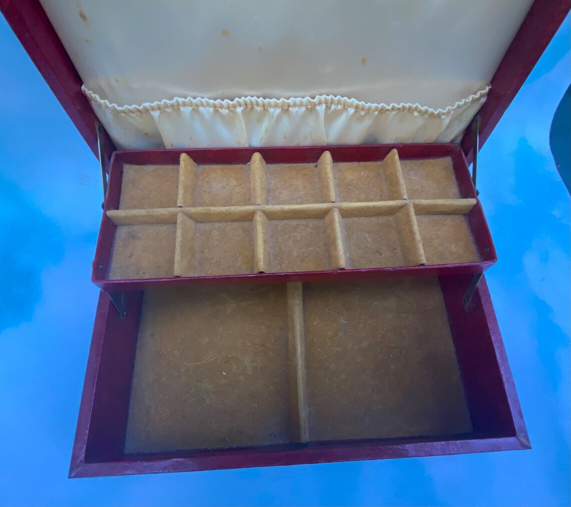 Vintage 1950s 60s Jewelry Box Red Leatherette With Gold Gilt and ...