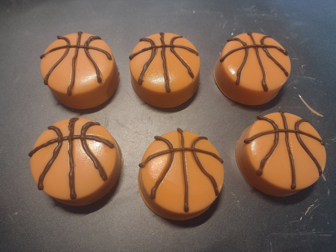One Dozen Basketball Designed Chocolate Covered Sandwich Cookie Party ...