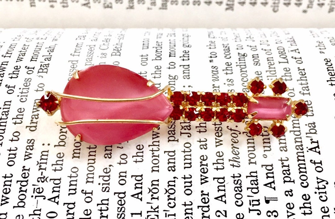 JULIANA D&E Mandolin Pink Red Rhinestone Brooch 1950s - Etsy