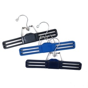 3 Vintage Plastic TAMOR Clamp Skirt or Pants Hangers .. - Etsy