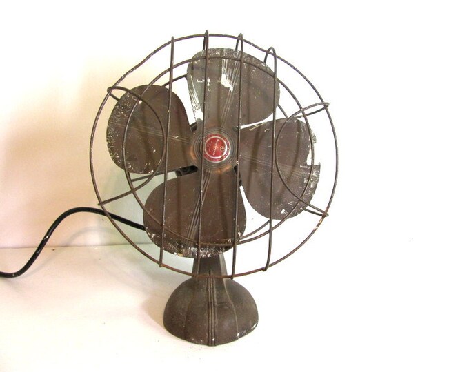 Vintage Industrial Desk Fan, 1950's Handybreeze .. Mad Men Style - Etsy