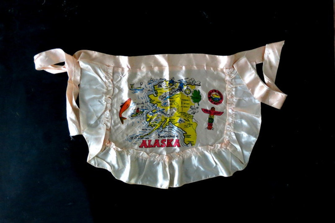 Pink Vintage Satin ALASKA Apron 1960s Waist Apron Kitchen Cook Fabric ...