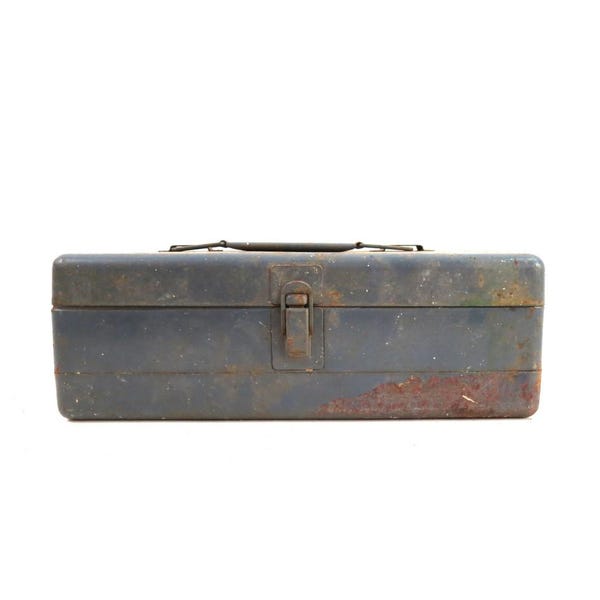 Rusty Box - Etsy