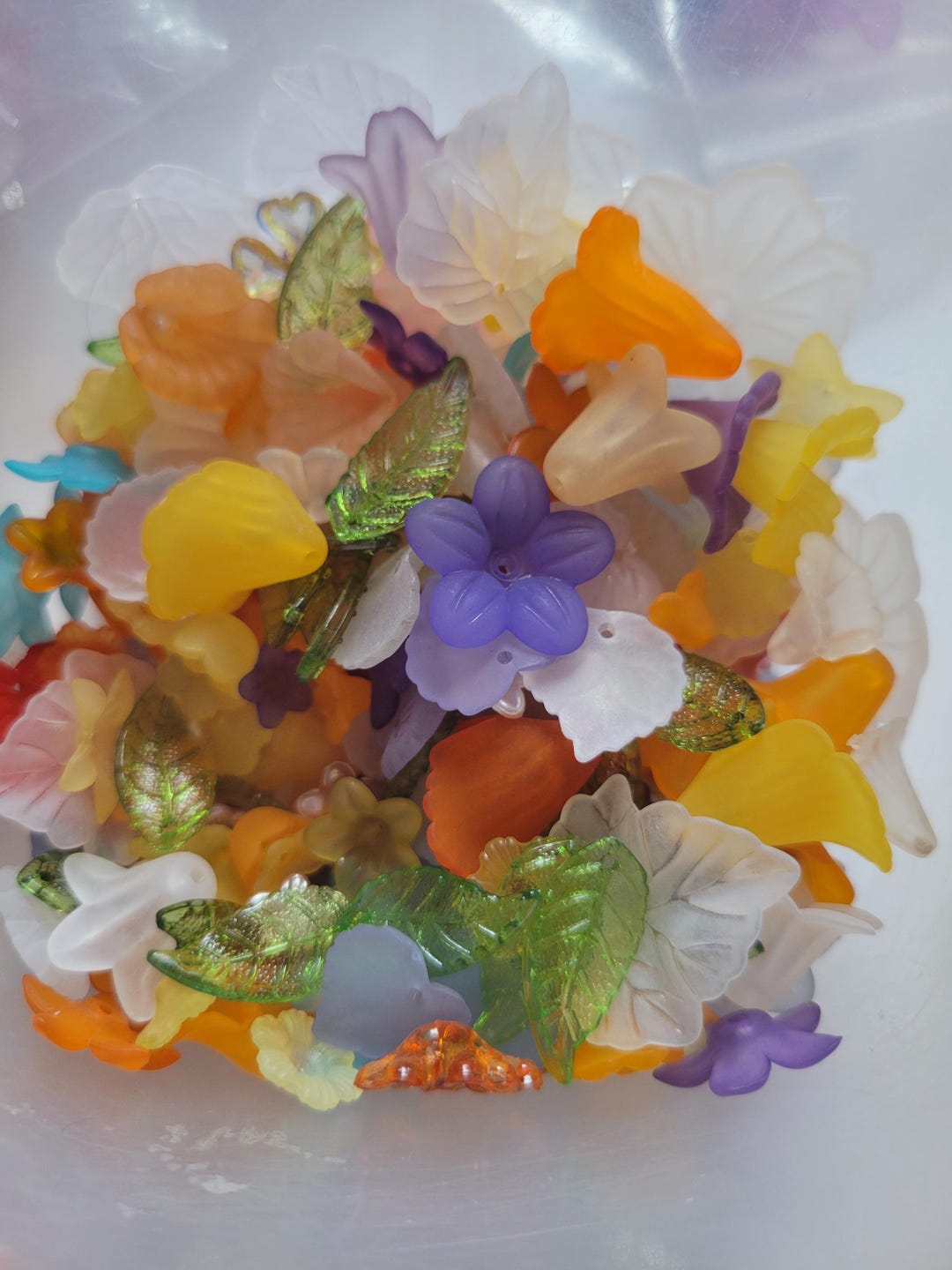 Lucite Flower Beads | Lucite Plastic Flower Bead Soup | Flower Bead and ...