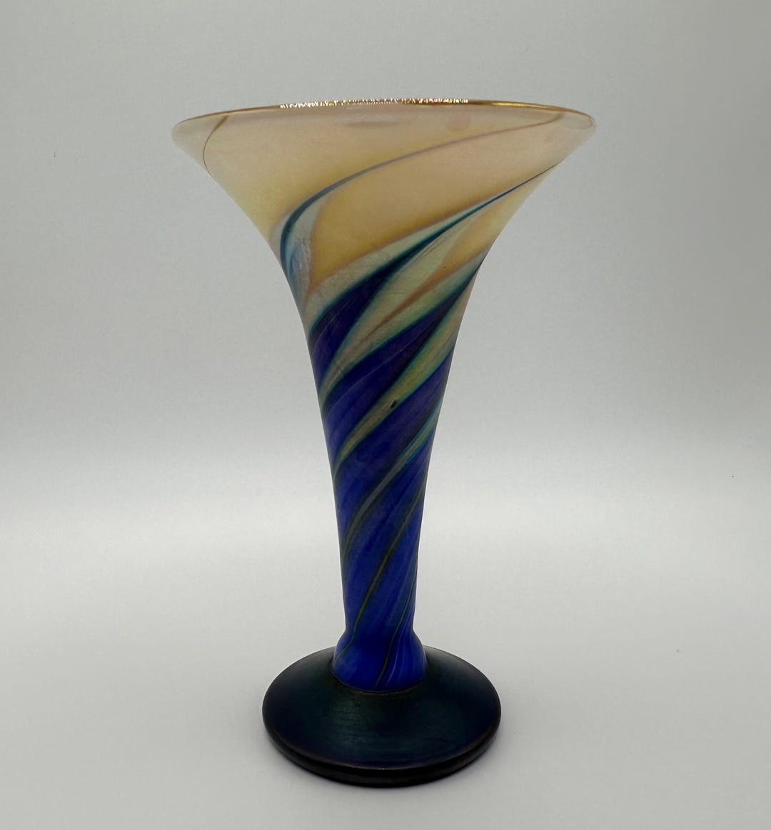 Steven Lundberg Glass Art | Iridescent Trumpet Vase | Signed 2005 Blown ...