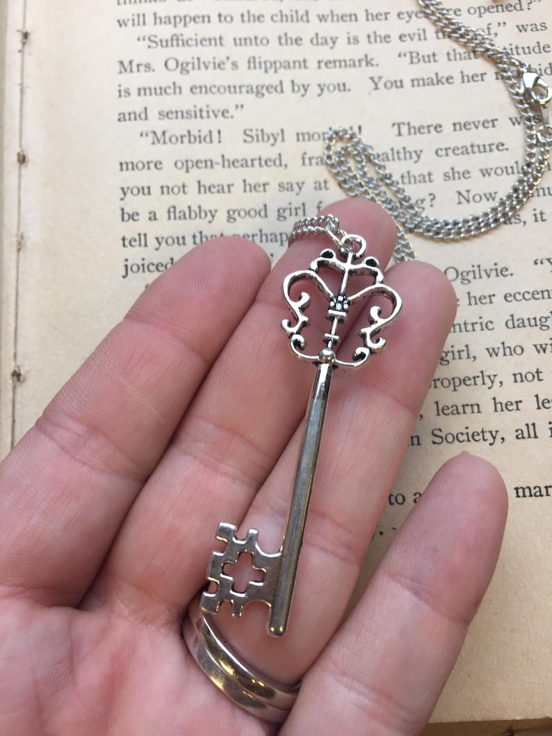 The Mindy Necklace - Large Skeleton Key Necklace - Etsy