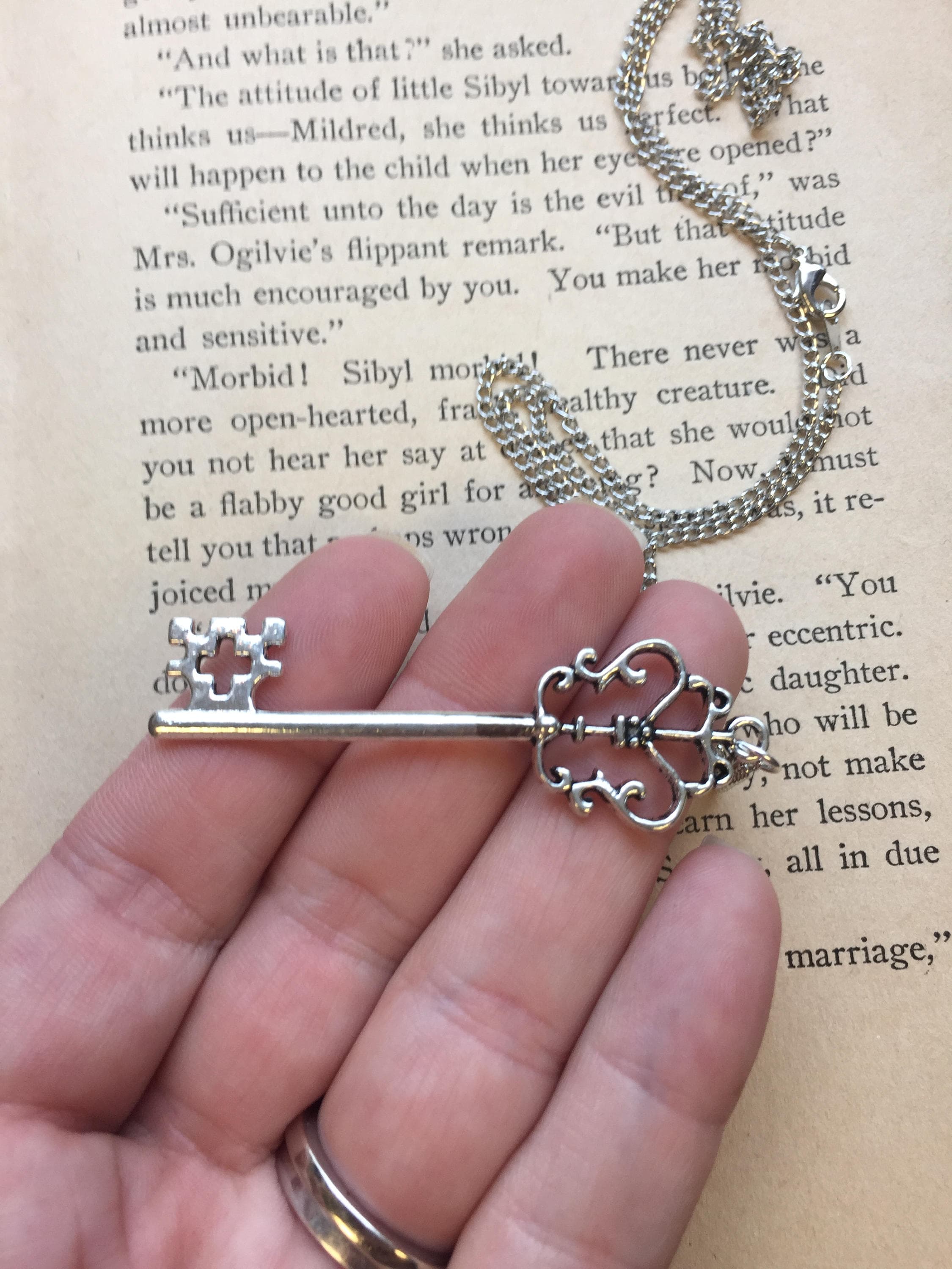 The Mindy Necklace - Large Skeleton Key Necklace - Etsy
