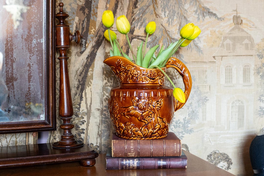 Vintage Hunting Scene Pitcher - Etsy