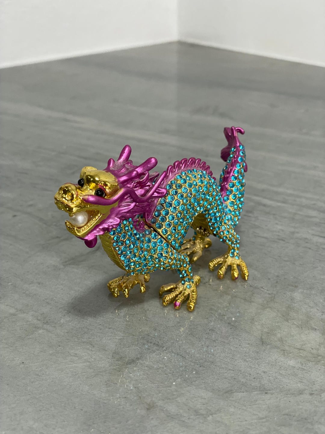 RUCINNI Green Chinese Dragon Jeweled Enamel Metal Trinket Box Magnetic ...