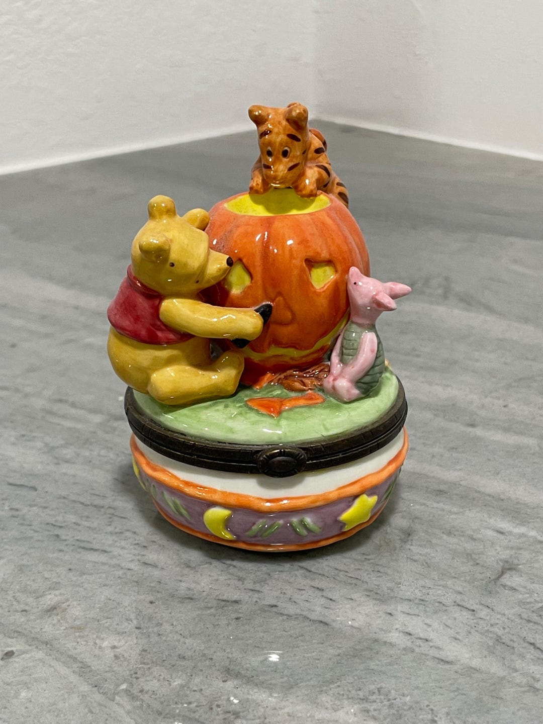 Winnie the Pooh Halloween Hinged Trinket Box Disney Midwest of Cannon ...
