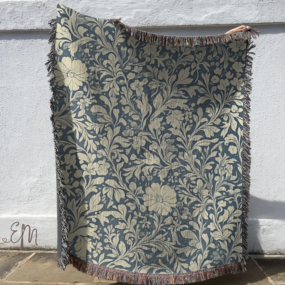 Blue William Morris Botanical Floral Leaves Flowers Quilt Throw Blanket ...
