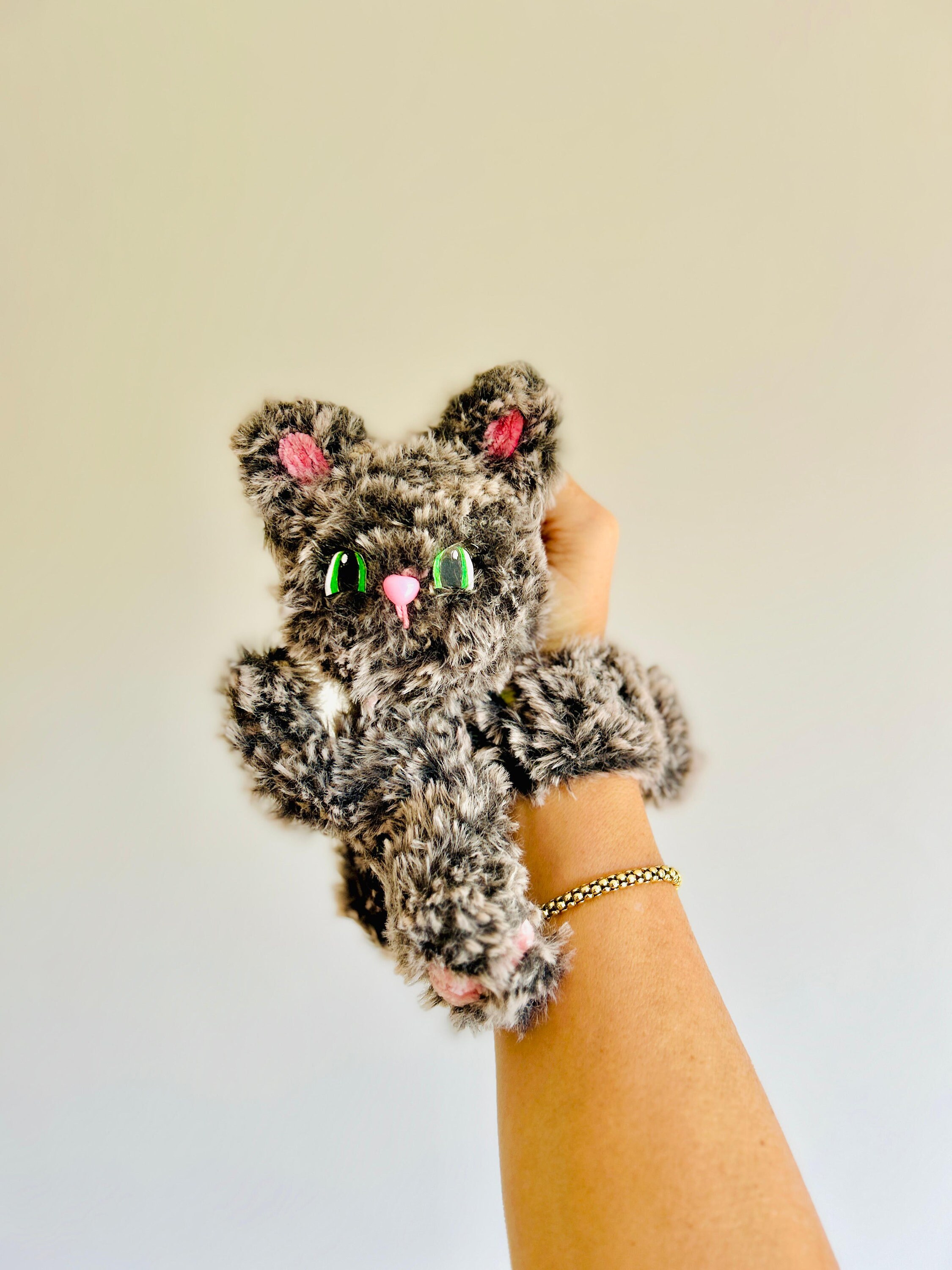 Fluffy Kitty the Hugger Crochet Pattern, Slap Bracelet Crochet, Fluffy ...