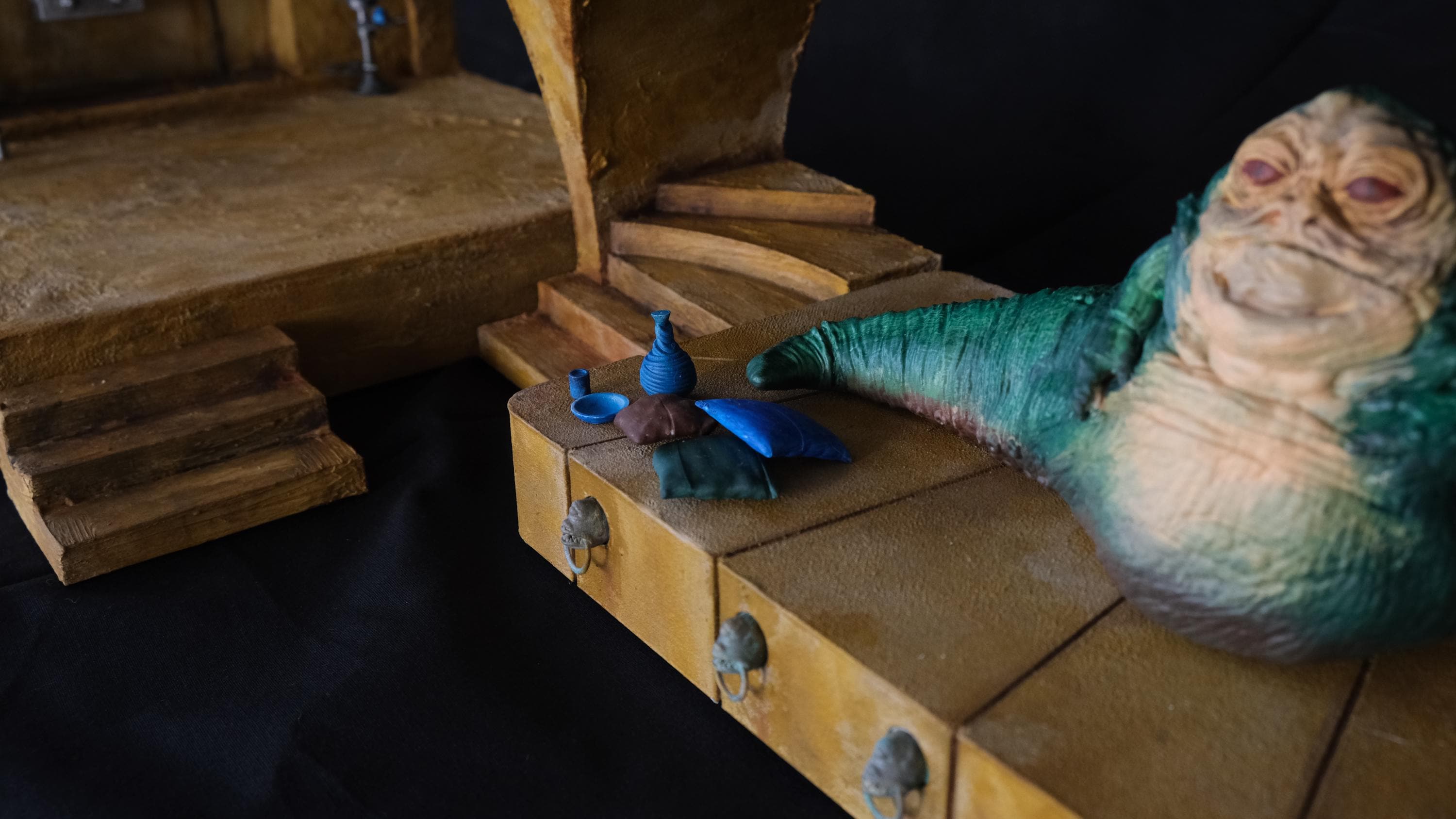 Jabba the Hutt (custom) Diorama for 3.75 (1:18) Figures (painted ...