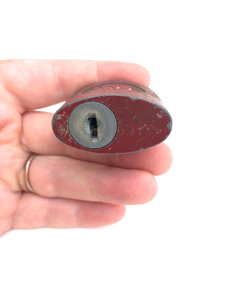 Vintage Red Metal YALE Lock Works W/ Original Key Perfect - Etsy