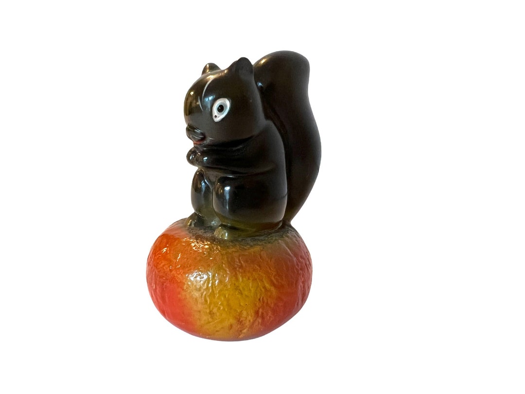 Vintage Squirrel Pencil Sharpener, Kitsch Woodland Desk Decor - Etsy