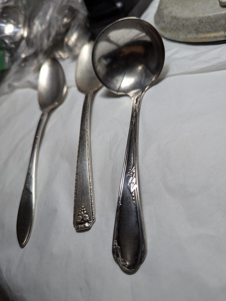 Antique Mix Serving Flatware Gala Table Oneida Bordeaux Meadowbrook and ...