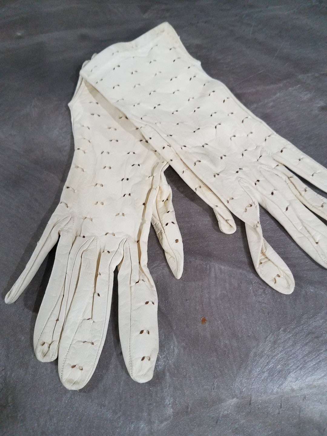 Lovely Antique Cream Leather Ladies Gloves Sz 6 - Etsy