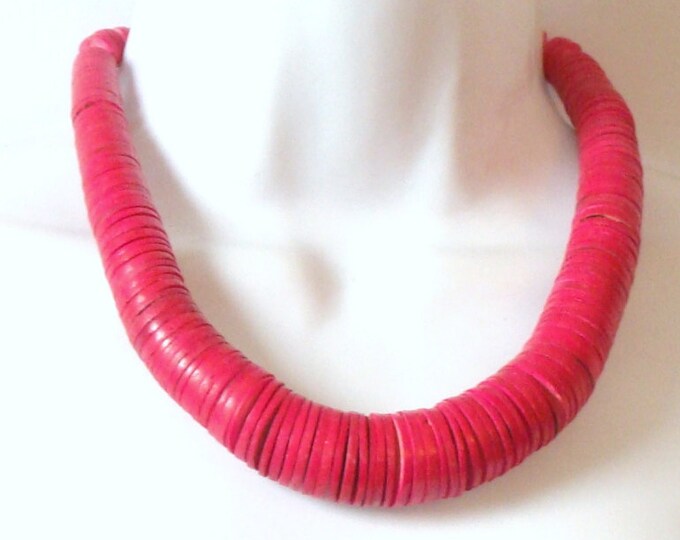 Vintage 1970's Hot Pink Wood Choker - Etsy