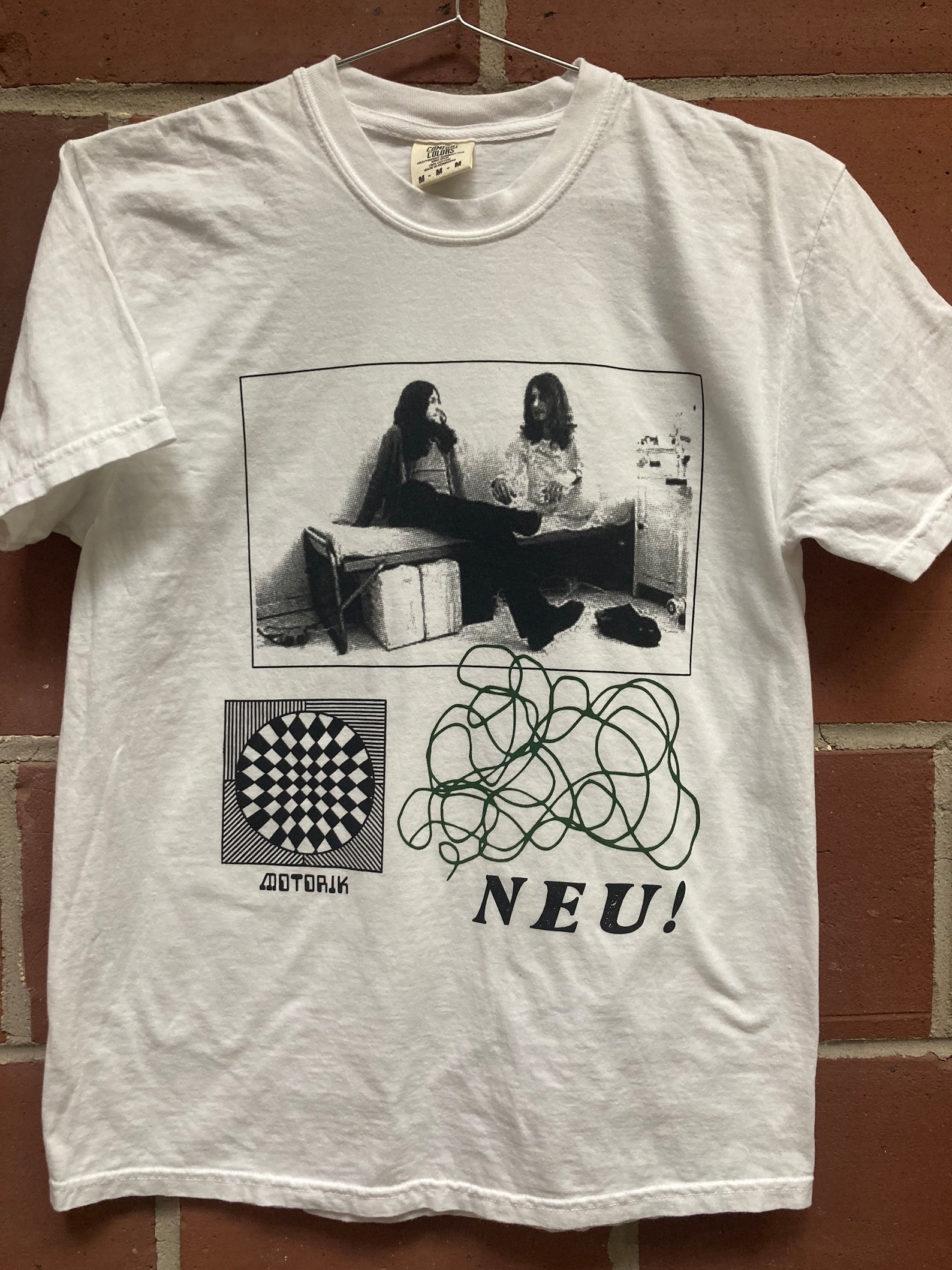NEU Fan Art T-shirt - Etsy