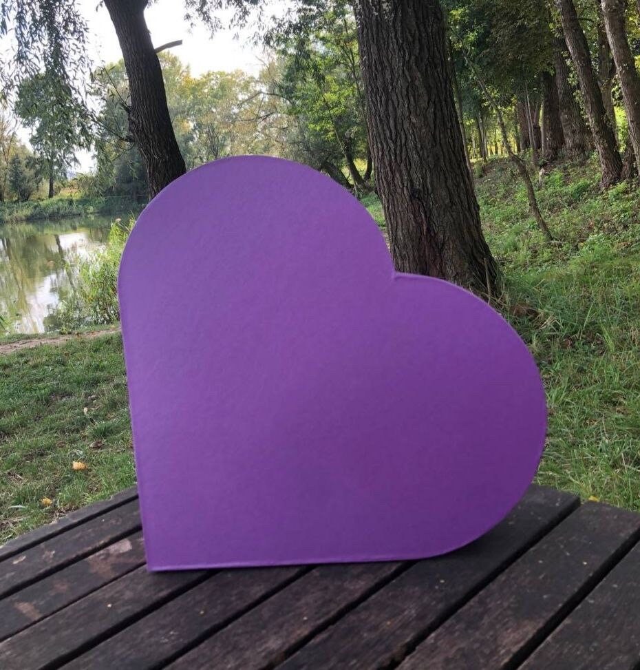 Big Box Gift Present Heart - Etsy