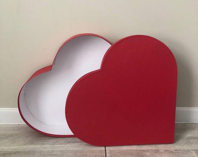 Vintage Fancy Red Heart Candy Box Valentine Gift Box With Pleated Satin ...