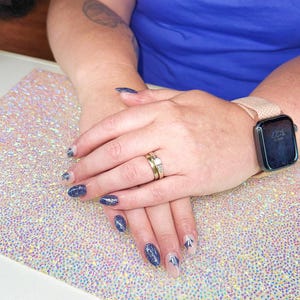 Hand Drawn Custom Press Ons - Etsy