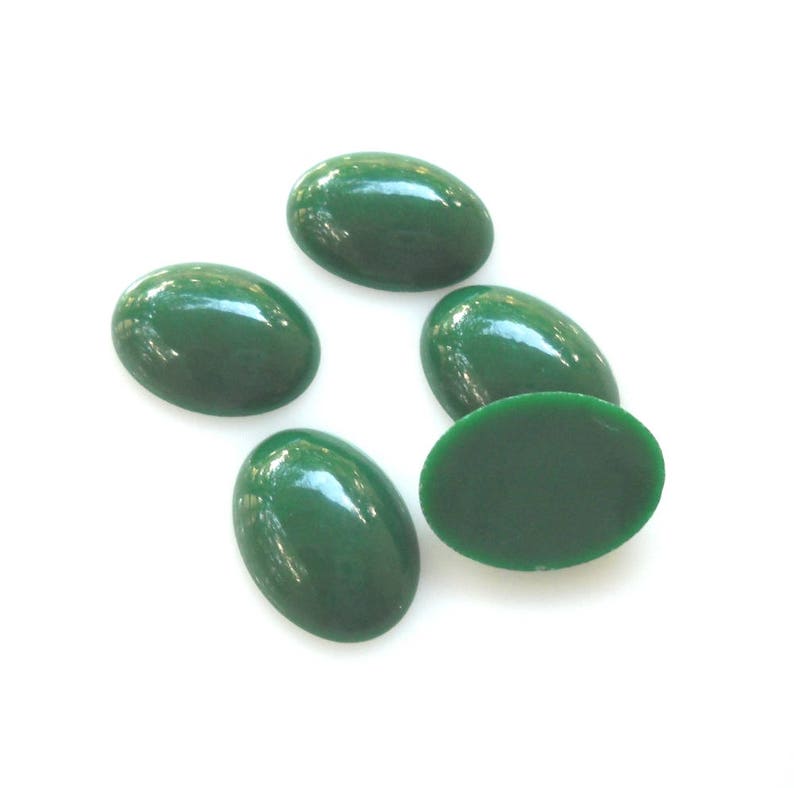 Green Oval Cabochons: Flat Back Acrylic Pendant (25 Mm X 18mm) - Set of ...
