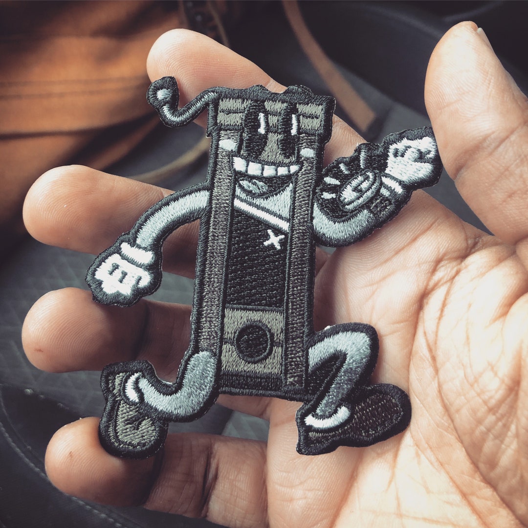 Mr Chippy Choppy - Iron-on Guillotine Patch - Etsy